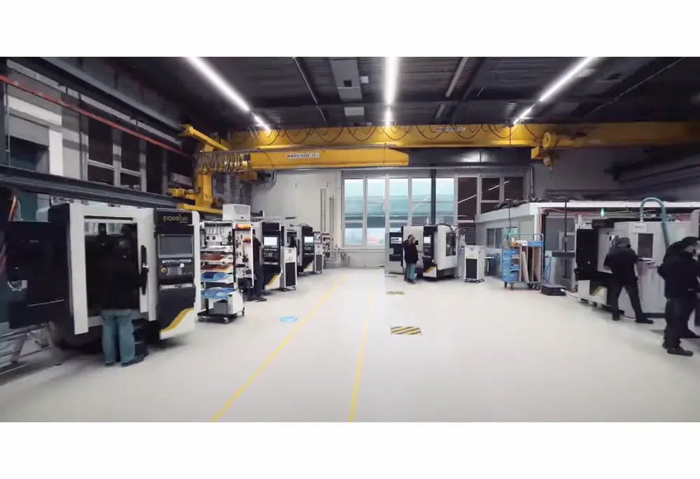 Posalux behind the scenes